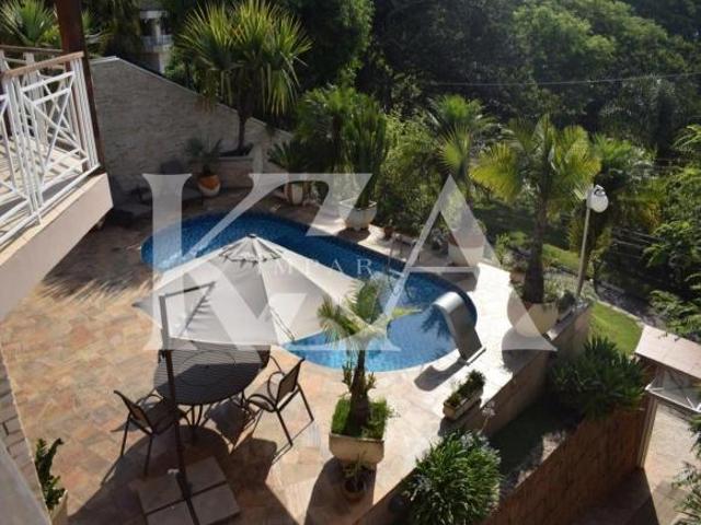 Casa térrea à venda no Condomínio Vila Verde, aceita permuta por apartamento ou chácara!