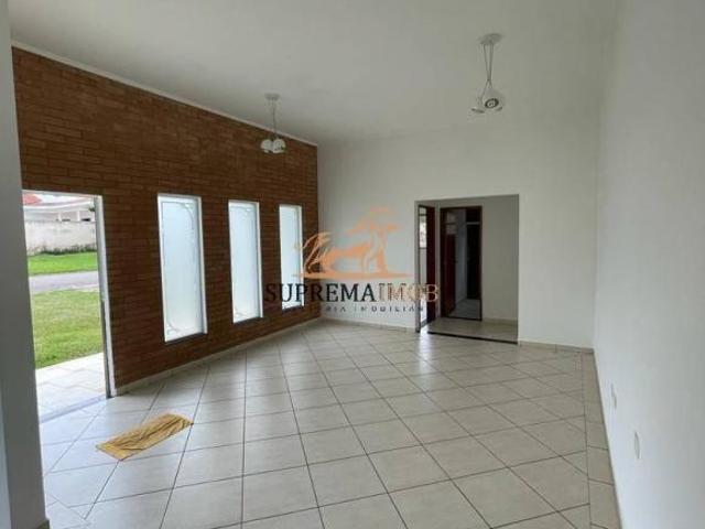Casa térrea à venda no condomínio Village Ipanema I – Araçoiaba da Serra/SP