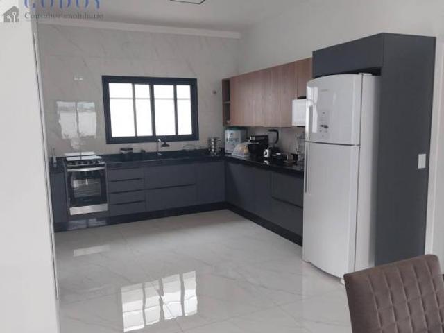 Casa Térrea à Venda no Condomínio Village Splendore – Pindamonhangaba/SP