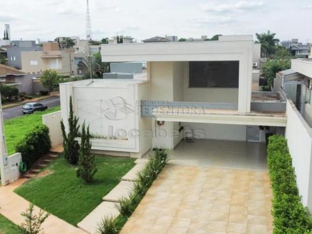 Casa térrea à venda no Gaivota I com 3 suítes