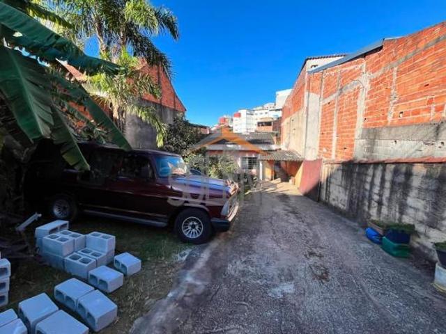 CASA TÉRREA A VENDA NO JAGUARIBE, OSASCO, 64M² DE ÁREA CONSTRUÍDA, TERRENO DE 280M², 2 DORMITÓRIOS