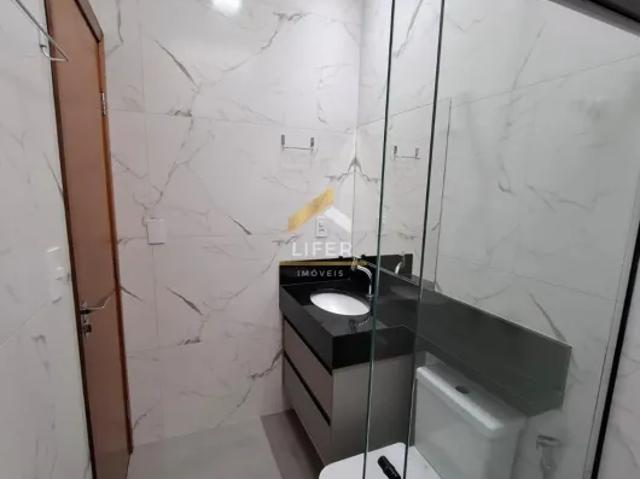 Casa térrea à venda no Jardim Veneza