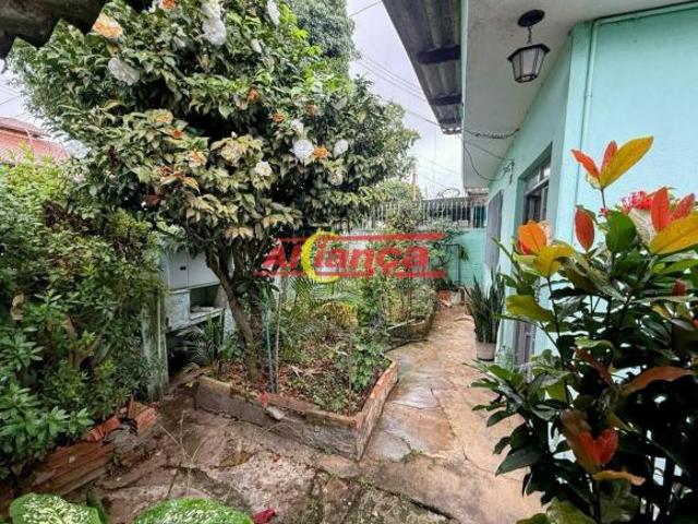 CASA TÉRREA À VENDA NO JARDIM VILA GALVÃO 360m² DE TERRENO