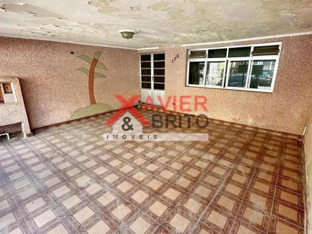 Casa Térrea à venda no Jardim Marília 143m² de Terreno com Salão de Festas