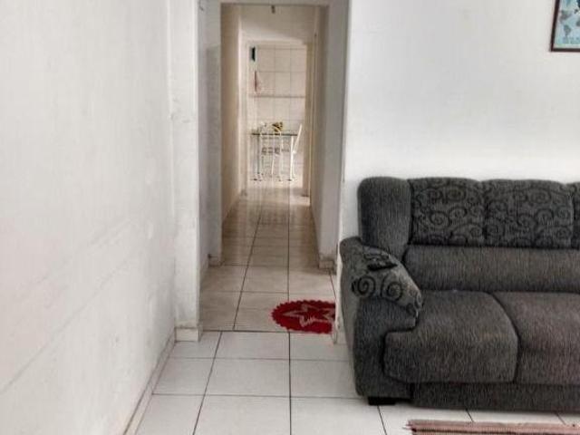 Casa térrea à venda no Jardim Stella, em Santo André, com 115,31m² de área construída, em terreno d