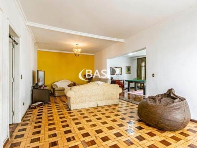 Casa terrea a Venda no Parolin com 4 quartos e 1 escritorio Residencial ou Comercial