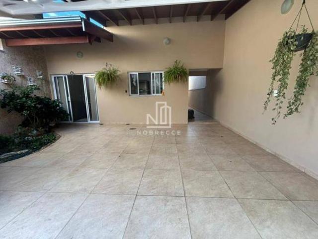 Casa térrea à venda no Parque Campo Bonito em Indaiatuba