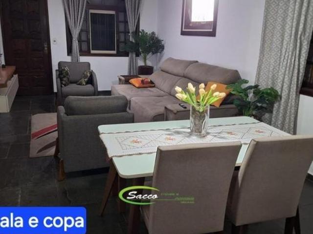 Casa térrea à venda no Parque Continental