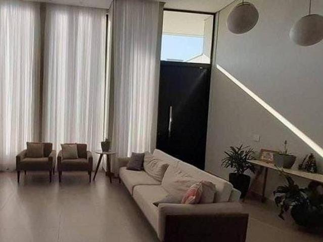 Casa Térrea à Venda no Parque Esplanada | 3 Suítes | 202 m² Construídos