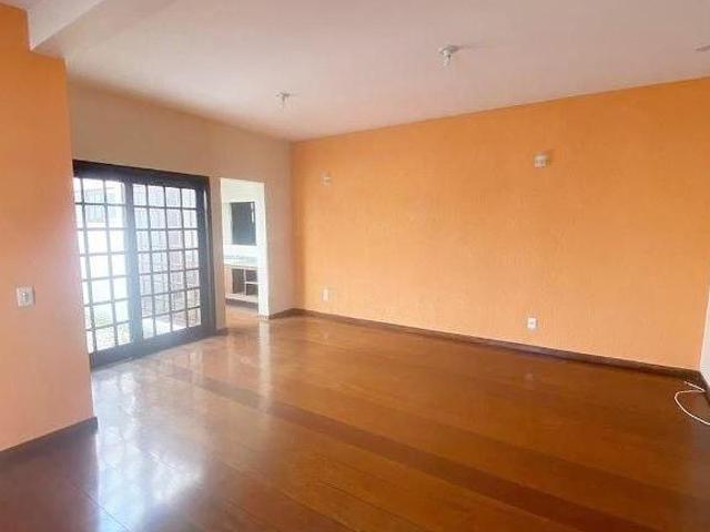 Casa Térrea à venda no Parque Maria Domitila com 2 dormitórios