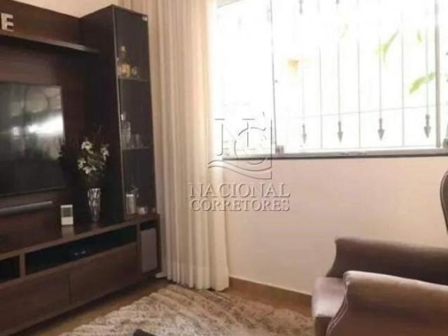 Casa térrea à venda no Parque Novo Oratório com planejados, área gourmet e 2 vagas