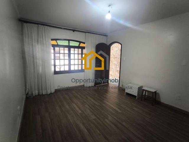 Casa Térrea à Venda no Pestana em Osasco 3 Dorms 2 Suítes Edícula 2 Vagas 144m²