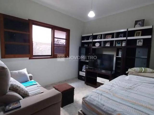 Casa térrea à venda no Residencial Terras do Oriente Valinhos SP | 3 dormitórios | Condomínio fechad