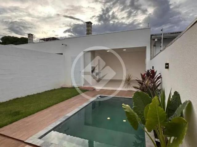 Casa Térrea à Venda no Santa Cruz 2 – Rua Fechada | 3 Quartos sendo 1 Suíte | Espaço Gourmet com Pis