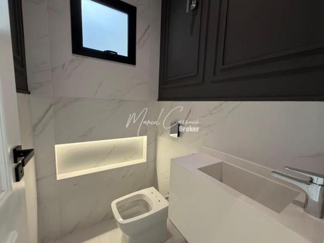 Casa térrea à venda no Terra Vista, com 227 m², com 3 quartos suítes, escritório, home, sala ampla c