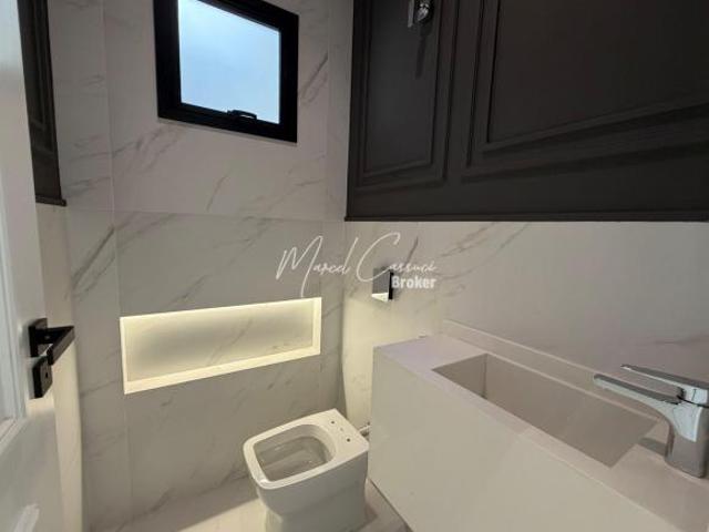 Casa térrea à venda no Terra Vista, com 227 m², com 3 quartos suítes, escritório, home, sala ampla c
