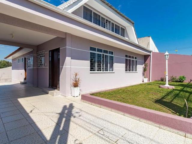 Casa Térrea à Venda no Uberaba, 4 Quartos, Edícula, 8 Vagas