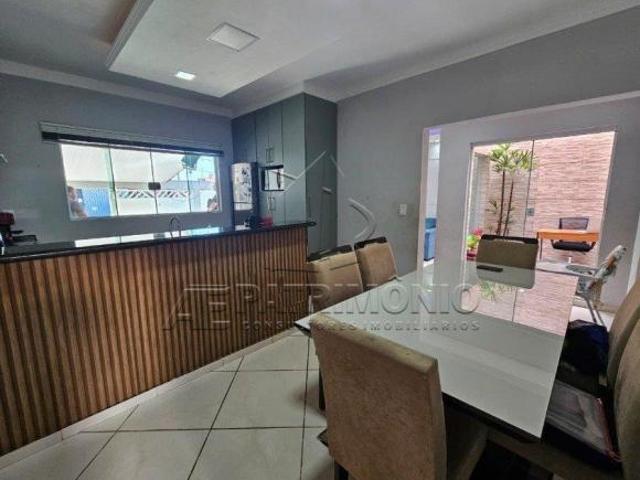 Casa Térrea à Venda no Wanel Ville Conforto, Espaço e Excelente Localização