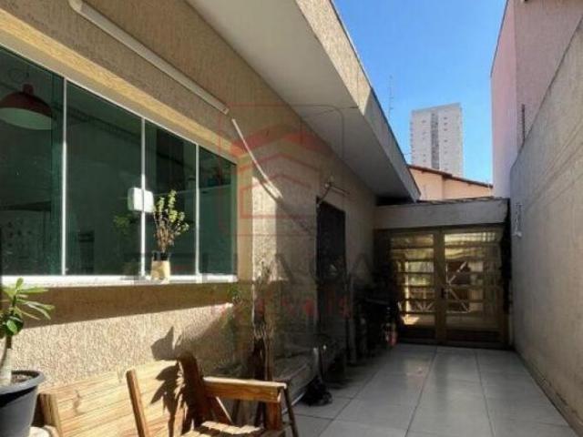 Casa Térrea à venda Alto da Mooca 4 quartos, 1 suíte, quintal com churrasqueira, edícula,4 vagas
