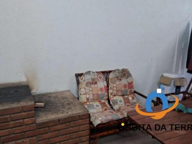 ? Casa Térrea à Venda ? Ampla, Confortável e Bem Localizada Imóvel térreo com excelente distribuiçã