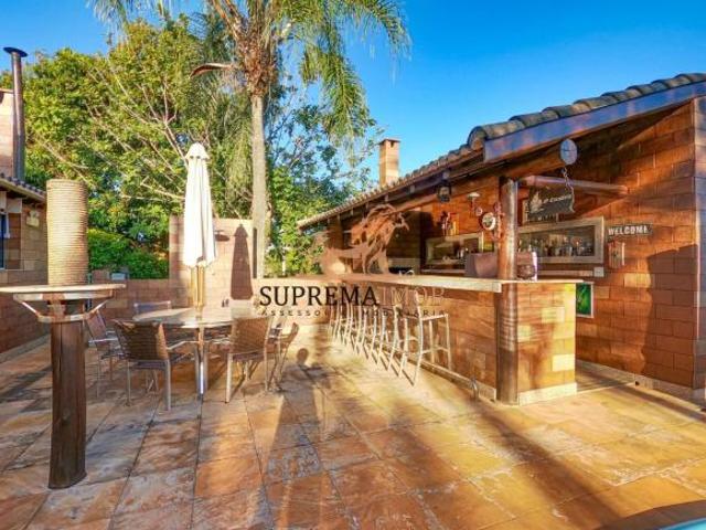 Casa térrea à venda com 400m² Águas de Santa Bárbara/SP