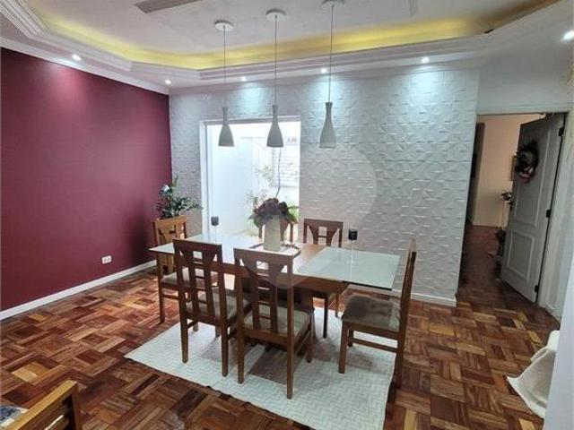 Casa Térrea à venda com 4 quartos, sendo 1 suíte, em Vila Oliveira, Mogi das Cruzes