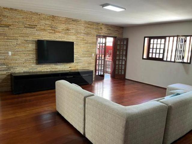 Casa Térrea à venda com 5 quartos, sendo 3 suítes, em Vila Oliveira, Mogi das Cruzes