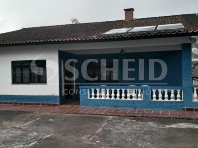Casa térrea a venda com 700m² construída e 1.780m² de terreno