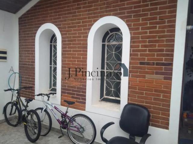 CASA TÉRREA Á VENDA COM 03 QUARTOS NA VILA RIO BRANCO JUNDIÁI S/P. REF:23298