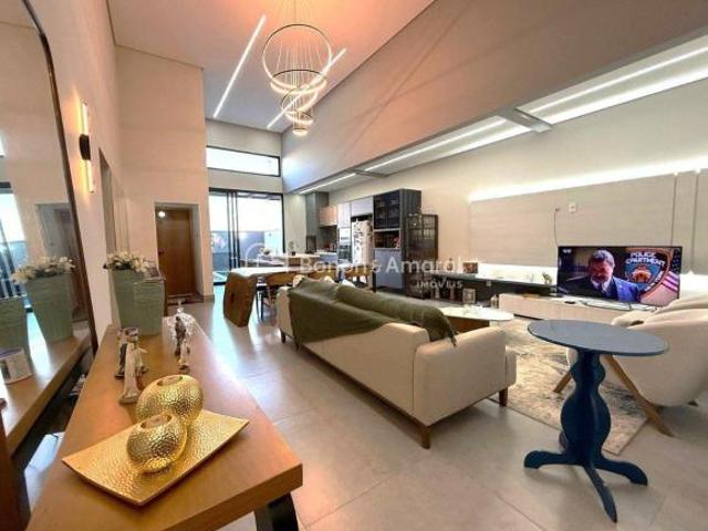 Casa Térrea à venda com 03 quartos, no Condomínio Santorini, bairro Parque Brasil 500, em Paulínia
