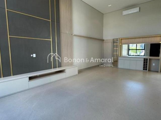 Casa Térrea à venda com 03 quartos no Condomínio Santorini bairro Parque Brasil 500, em Paulínia