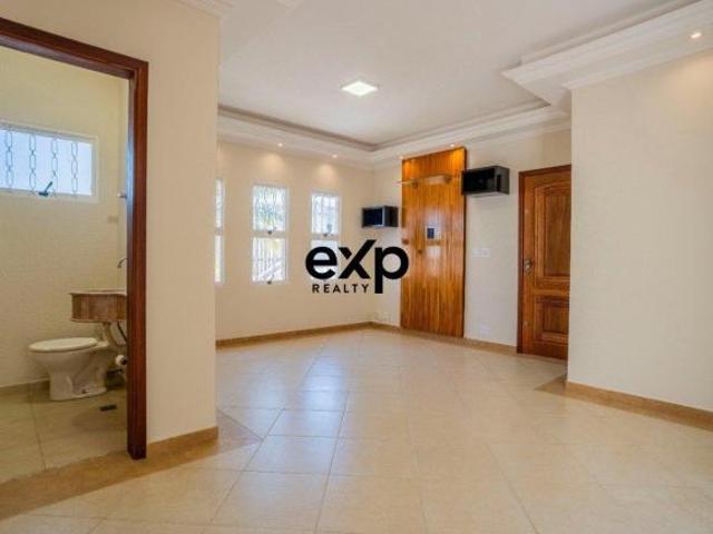 Casa térrea à venda com 03 quartos sendo 01 suite no Jd. Santa Helena em Valinhos/SP