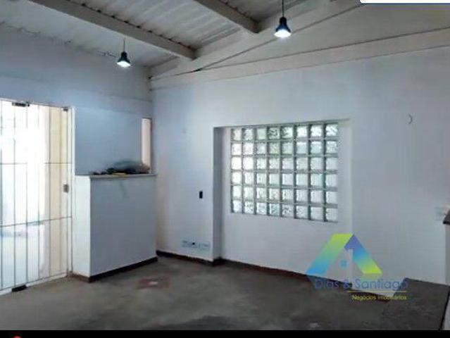 Casa Térrea a venda com 03 quartos 240m² de area construida
