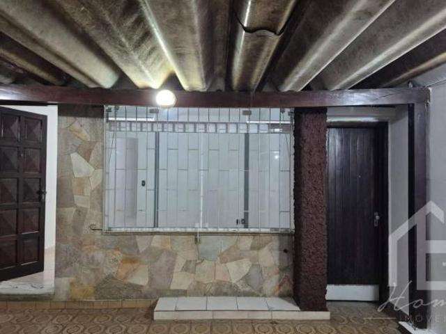 Casa Térrea à Venda com 158m². Jardim Stella. Santo André