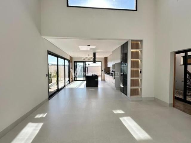 Casa térrea a venda com 185m² no condomínio Residencial das Acácias na cidade de
