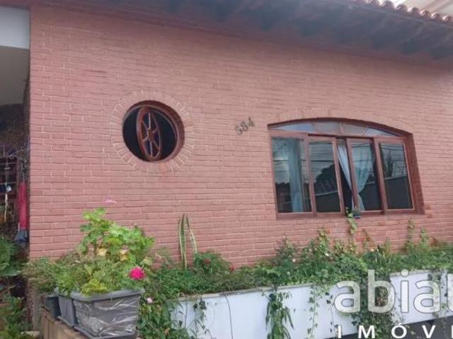 Casa térrea à venda com 267m² e 4 vagas Rua dos Jasmins, Taboão da Serra
