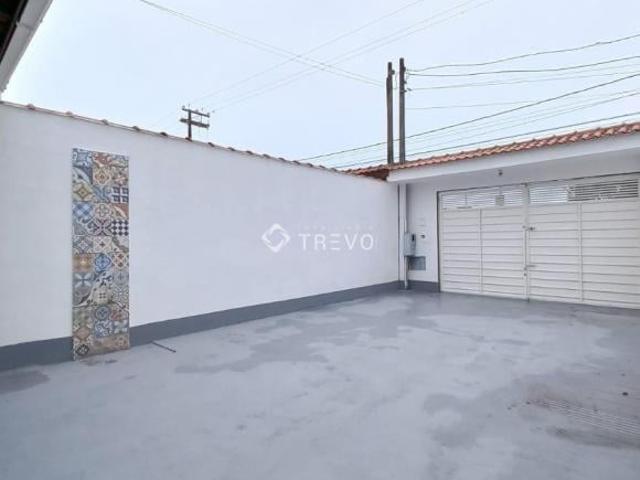 CASA TÉRREA À VENDA COM 2 DORM, 2 WC, 4 VAGAS EM BERTIOGA/SP
