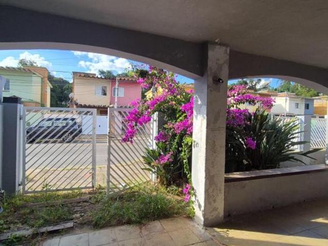 Casa térrea à venda com 2 dormitórios na Vila Thaís, Atibaia SP