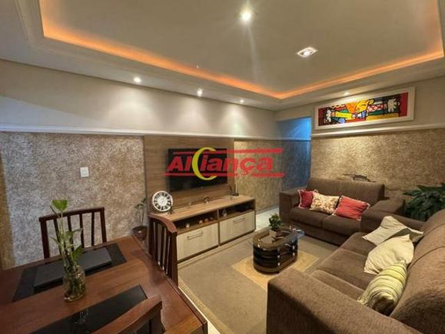 CASA TÉRREA À VENDA COM 2 DORMITÓRIOS E CHURRASQUEIRA 125M² PRÓXIMO AO VILA RIO GUARULHOS/SP
