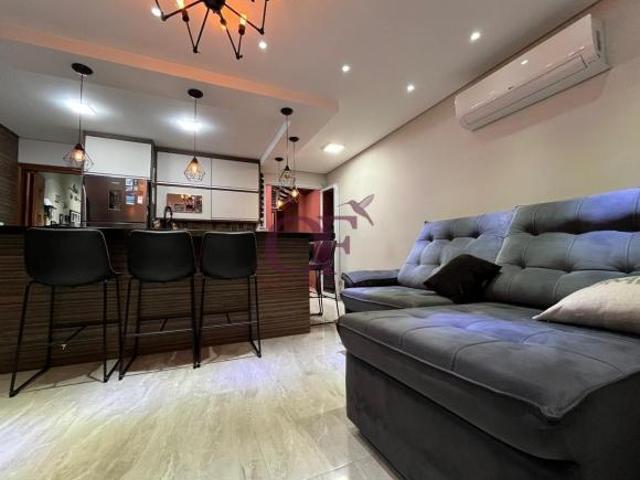 Casa Térrea á Venda com 2 dormitórios