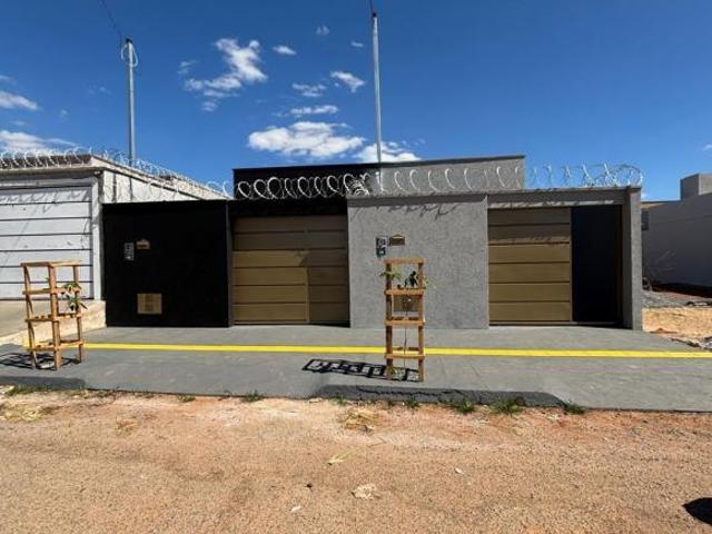 Casa térrea a venda com 2 quartos, 1 suíte no Residencial Santa Fé