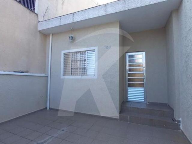 Casa Térrea á Venda com 2 quartos, 2 banheiros e 2 vagas toda em laje na Parada Inglesa
