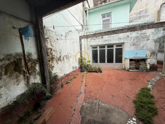 Casa térrea a venda com 2 quartos, escritório, 3 vagas, 200M²