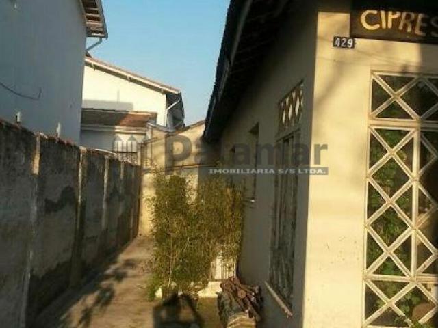 Casa térrea a venda com 2 quartos no Caxingui