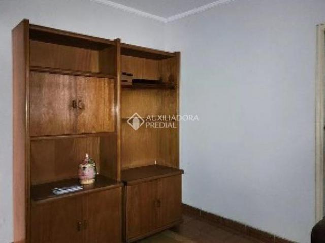 Casa Térrea à venda com 2 quartos, sendo 1 suíte, e 2 banheiros