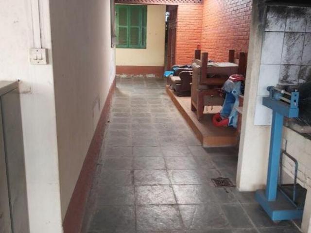 Casa Térrea à Venda com 2 Residências + 3 Salas Comerciais + Depósito Bosque da Saúde, SP