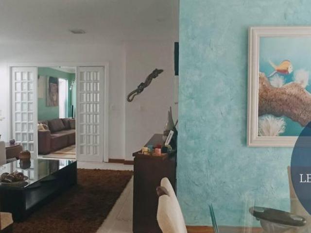 Casa térrea à venda com 321m² e lazer completo no Planalto Paulista SP