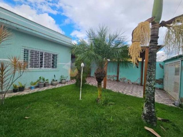 Casa térrea à venda com 3 dormitórios no Balneário dos Golfinhos em Caraguatatuba SP