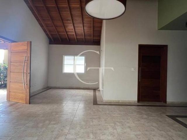 Casa Terrea à Venda com 3 Dormitórios no Condomínio Residencial Vila das Hortênsias