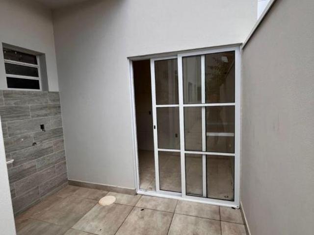 Casa Térrea à venda com 3 dormitórios sendo 1 suíte, 85m2 de construção na cidade de Sumaré